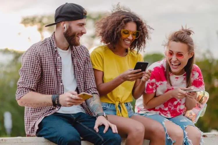 How To Expand Your Social Circle When Studying Abroad | MSM Unify